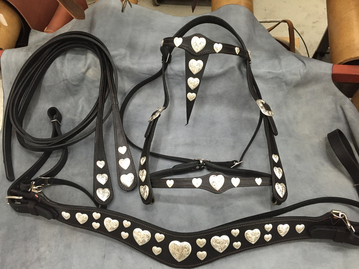 Parade Tack with hearts – Buckaroo Leather Products